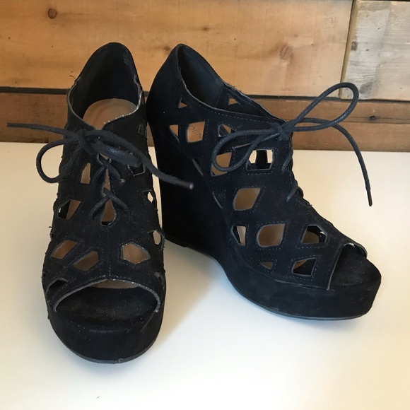 Ardene | Shoes | Black Wedge Sandals | Poshmark